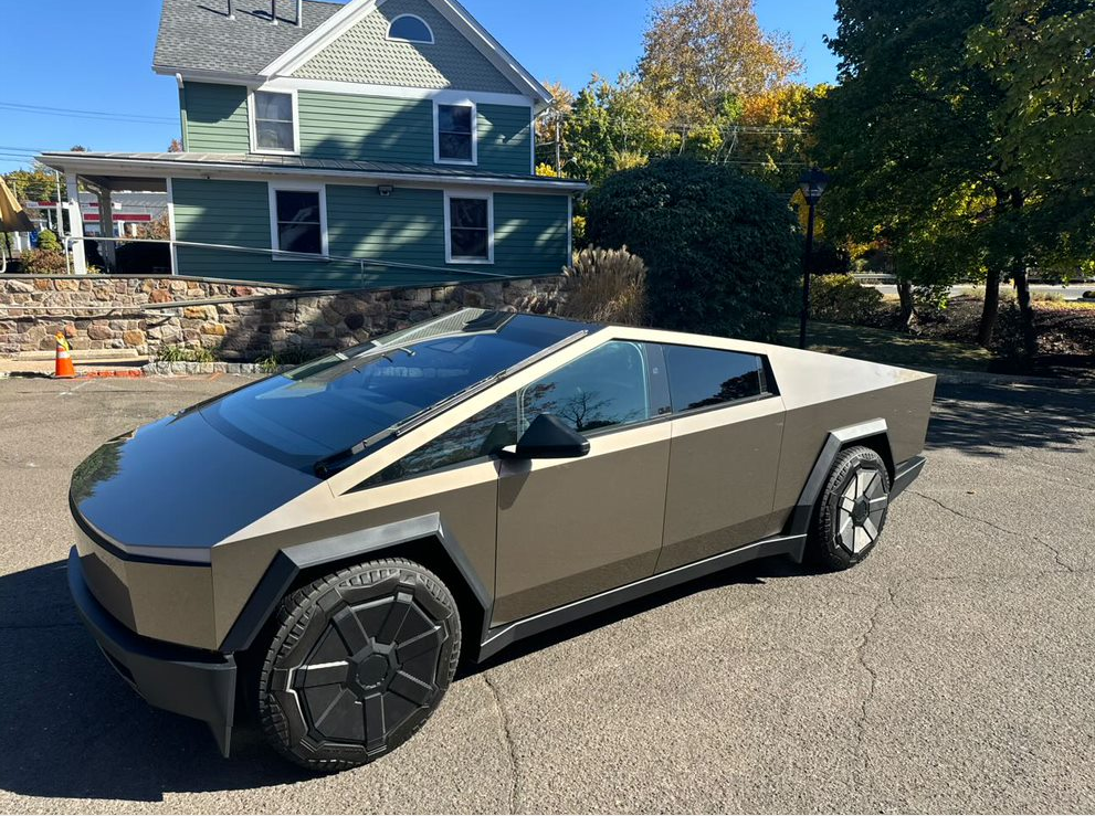 Ceramic Tint vs Regular Tint: Pros, Cons, and Key Differences - TERMINAX